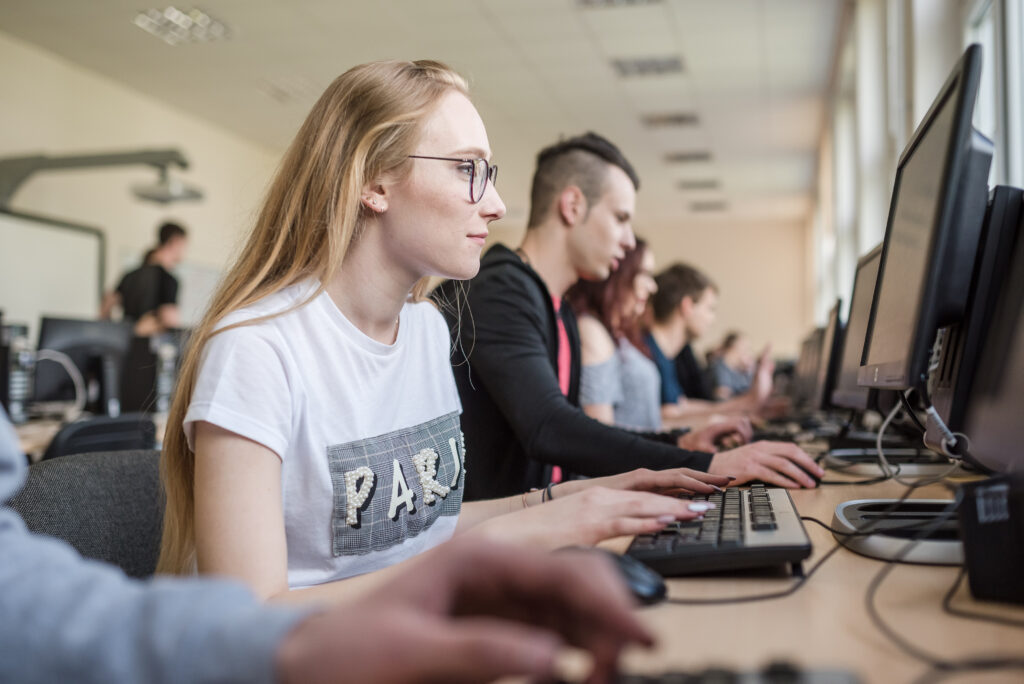 Informatikos inžinerijos galerija - Klaipėdos valstybinė kolegija